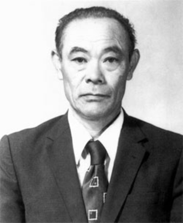 Eisuke Akamine
